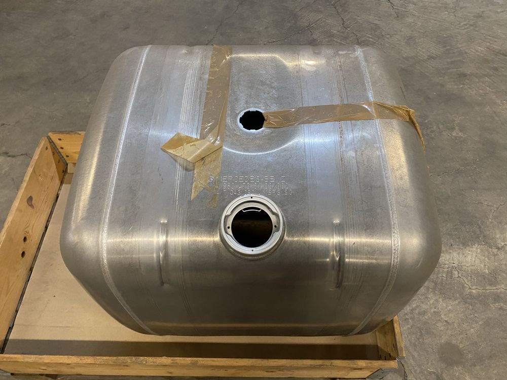 Tank Dieseltank Mercedes Benz LKW (Gebraucht) in Marthalen für CHF 169 ...
