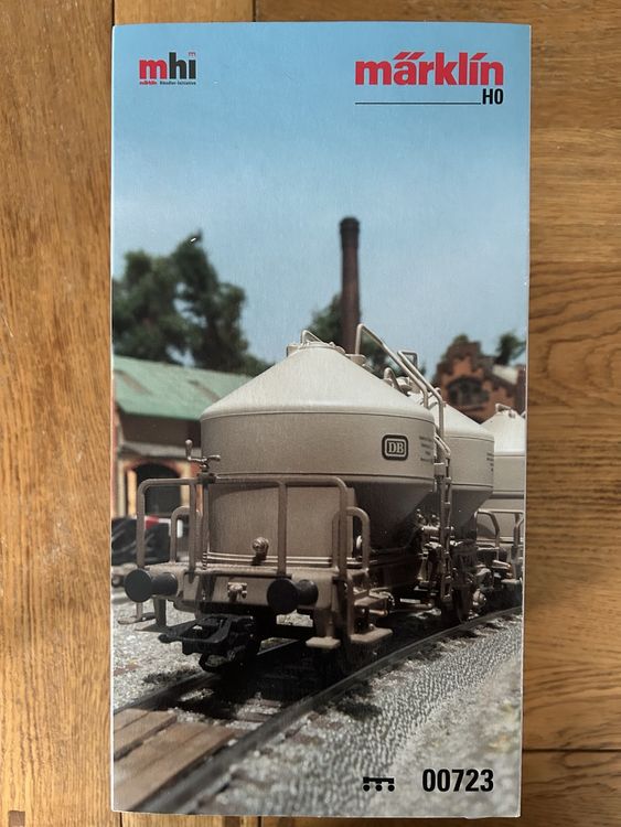 Märklin 00723 Silowagen Display 12 Wagen neu (Neu und originalverpackt) in Schmitten FR für CHF ...