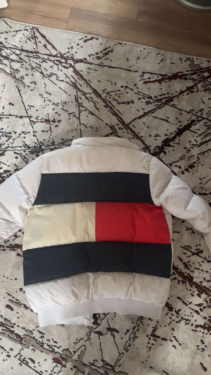 Tommy Hilfiger Winterjacke Weiss - Grösse 164 (Gebraucht) in Bremgarten ...