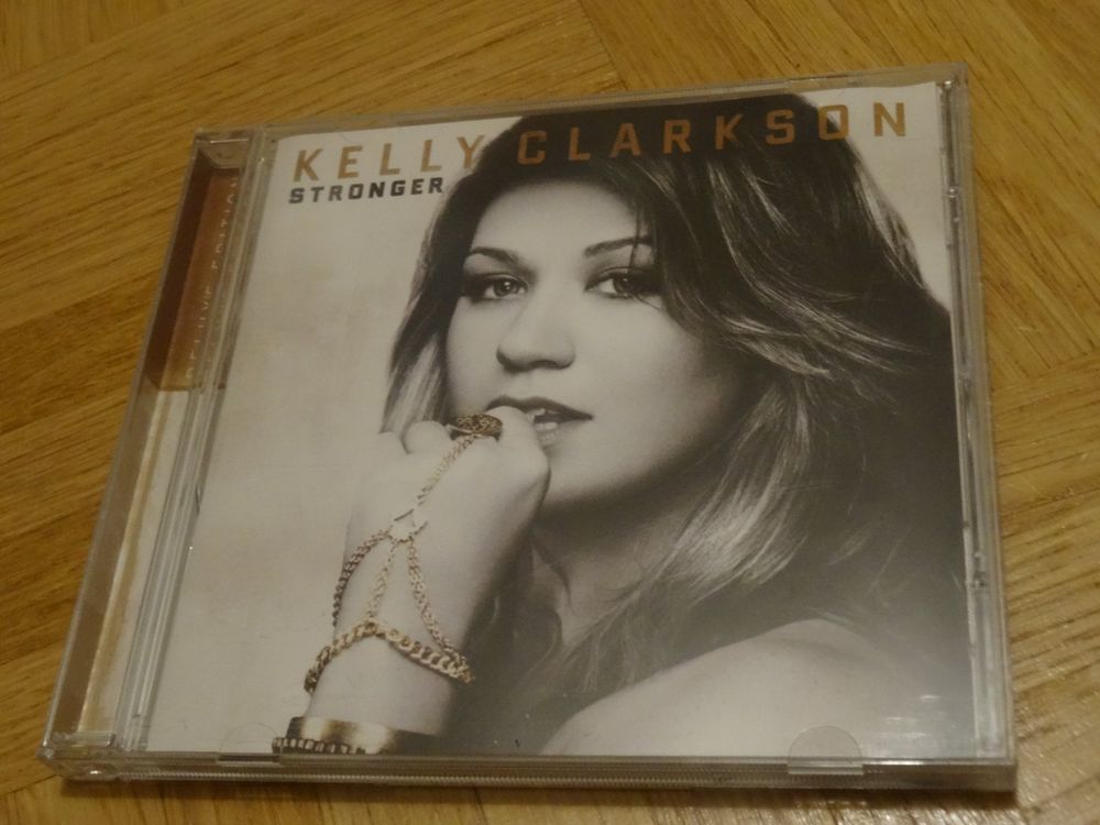 Kelly Clarkson - Stronger CD (Gebraucht) in für CHF 3 – mit Lieferung ...