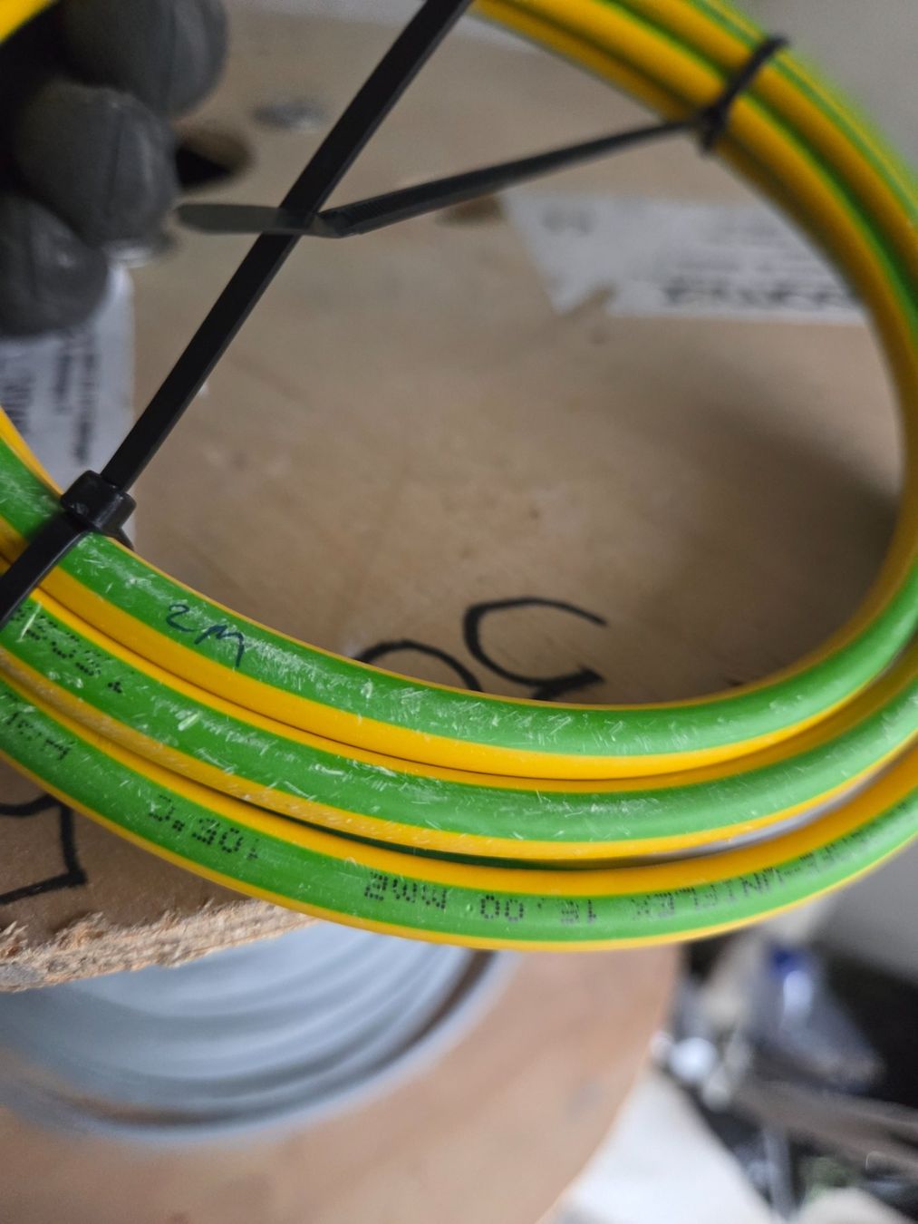 Kabel Einzelleiter 1x16mm2 PE Litze POT 1x16 T-Litze 2m (Neu (gemäss ...