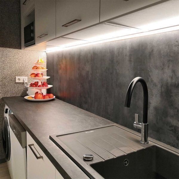 LED Lichtleiste/Eckprofil 2m mit Dimmer (Gebraucht) in Locarno für CHF ...