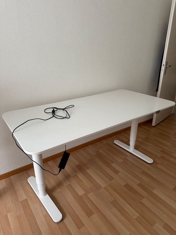IKEA BEKANT 160x80 elektrisch höhenverstellbarer | Kaufen auf Ricardo