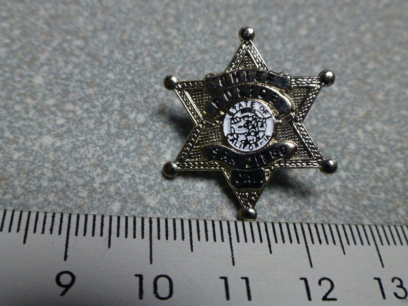 PIN PINS POLIZEI POLICE POLIZIA USA Sheriff Stern Abzeichen (Gebraucht) in Gränichen für CHF 6 ...