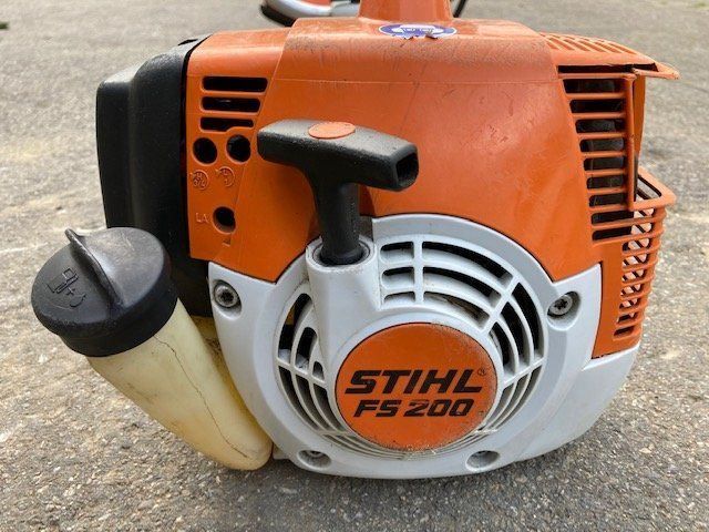 Stihl FS 200 Freischneider (Gebraucht) in Schönenbuch für CHF 205 – mit ...