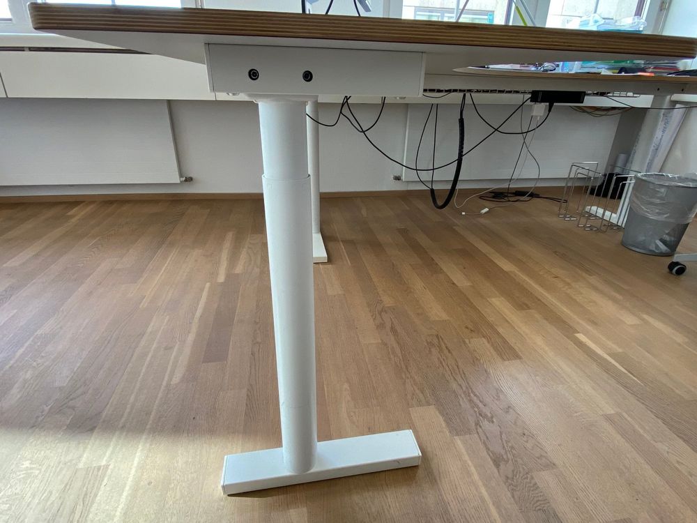 Schreibtisch L-Form Pult Büro Design gross höhenverstellbar (Gebraucht ...