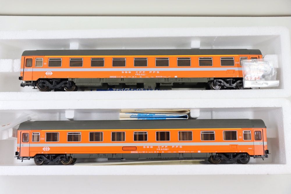 2x Roco 4236D SBB Eurofima Schnellzugwagen, H0 (Gebraucht) in Ried (Muotathal) für CHF 1 – mit ...