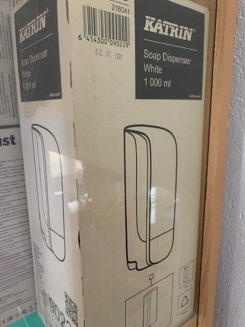 Seifen Dispenser mit 1 Fl. Seife | Kaufen auf Ricardo