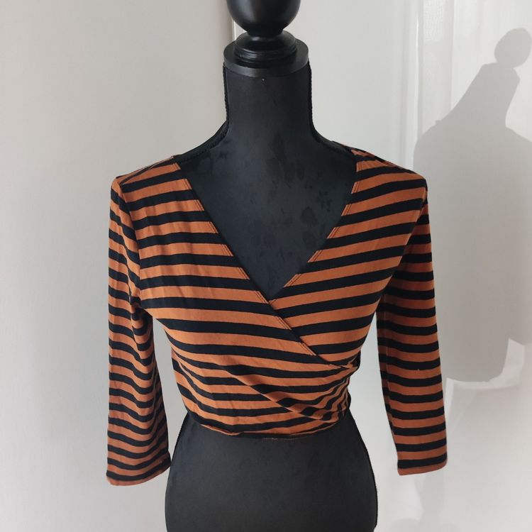 Crop top cache-coeur rayé (Gebraucht) in Riaz für CHF 4 – mit Lieferung ...