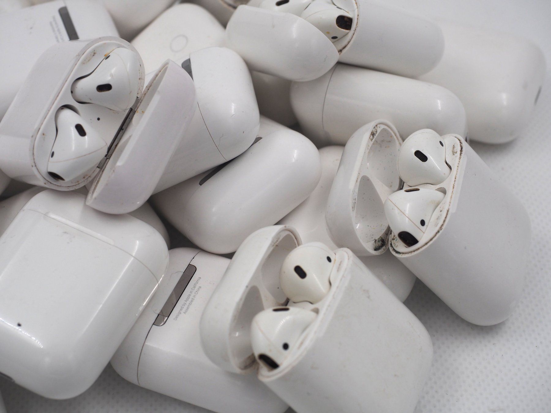 25 x APPLE Airpods A1602 In-Ear Kopfhörer (25122956) (Gebraucht) in ...
