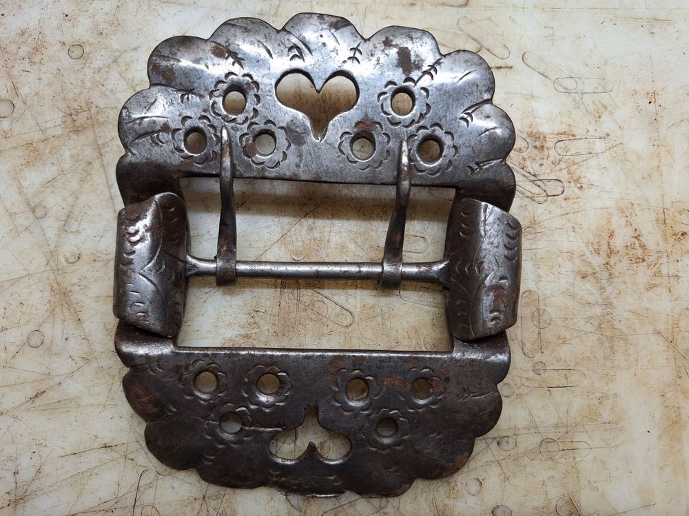 Alte Schnalle (Gebraucht) in Walenstadt für CHF 55 – mit Lieferung auf ...