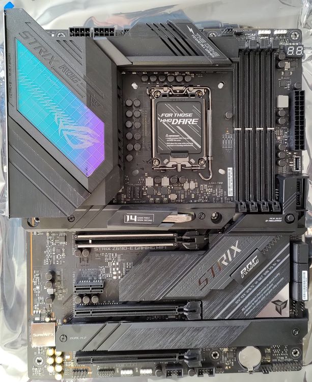 ASUS ROG STRIX Z690-E GAMING WIFI (Gebraucht) in Oberentfelden für CHF ...