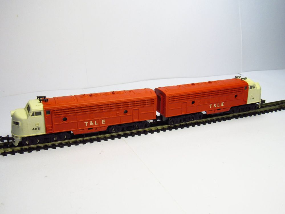 Trix T&LE F7 Lokset (1x angetrieben, 1x Dummy) (Gebraucht) in ...