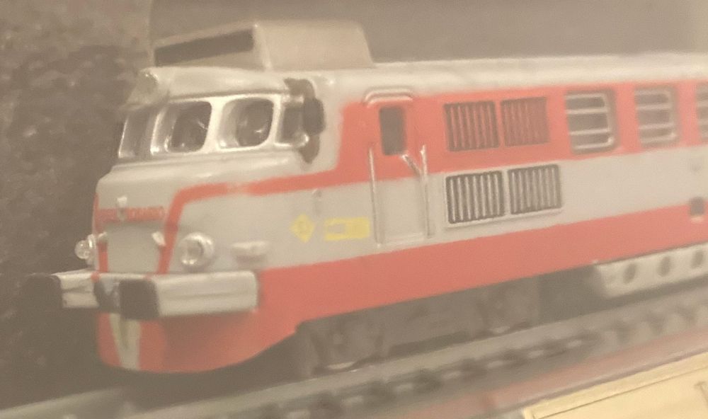 Talgo 352-Diesellok-Standmodell-Del Prado Collection-Spur N (Neu und ...