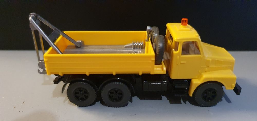 Volvo N 10 Abschleppwagen (Gebraucht) in Uznach für CHF 4 – mit ...