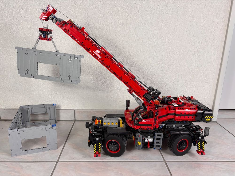 LEGO technic kran 42082 (Neu und originalverpackt) in Lützelflüh ...