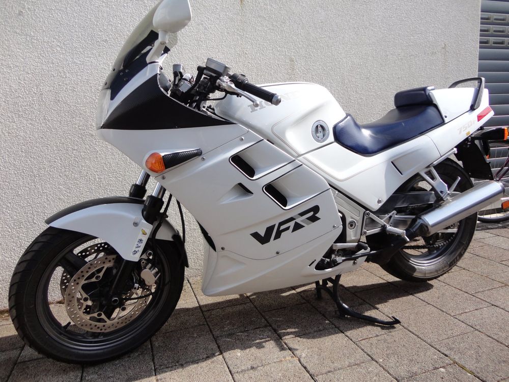 Honda VFR 750 F Leistung 30 kW | Kaufen auf Ricardo