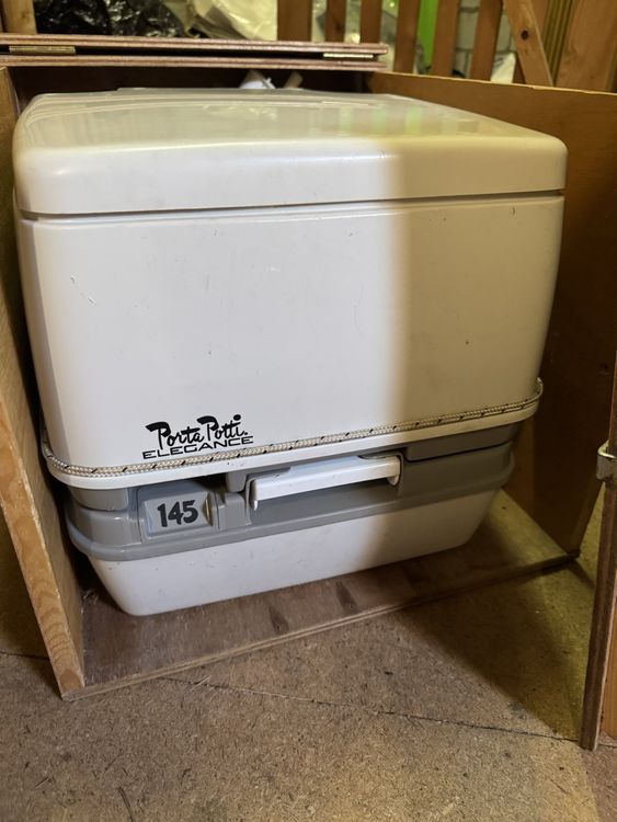Camping WC Porta Potti (Gebraucht) in Zürich für CHF 75 – nur Abholung ...