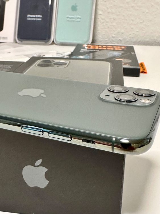 iPhone 11 Pro, 256 GB, mit OVP (defekte Frontkamera/FaceID) (Gebraucht ...