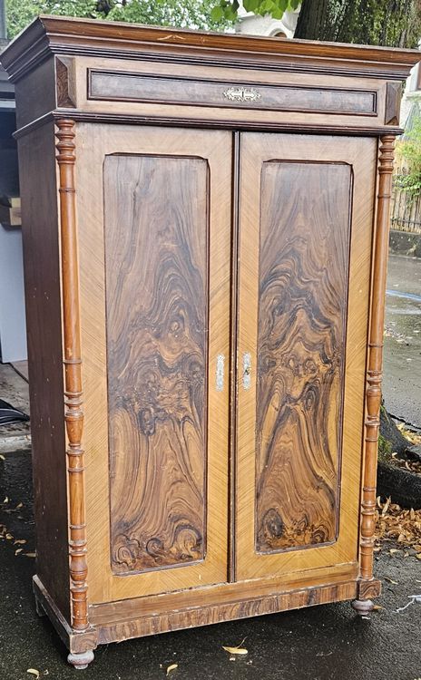 Luxus Garderobe Antik Gebraucht Bild
