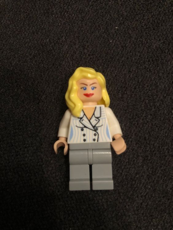 Lego figurine Indiana Jones Elsa Schneider | Kaufen auf Ricardo