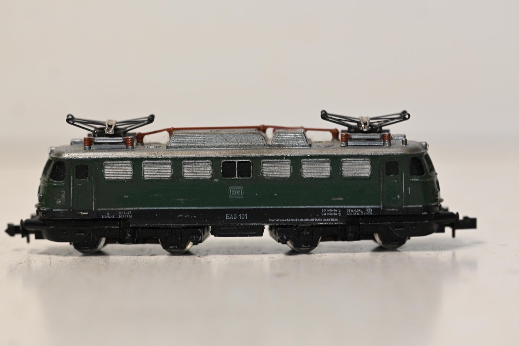 DB E40 101 Trix Spur N mit OVP , läuft , Farbschaden gm Foto (Gebraucht ...