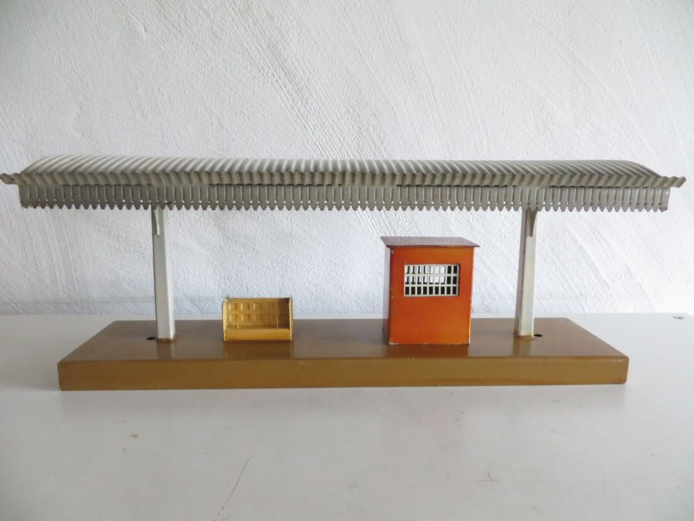 Märklin Spur 0: Bahnsteig 2075/0, Blech, schön, ohne OVP (Gebraucht) in ...