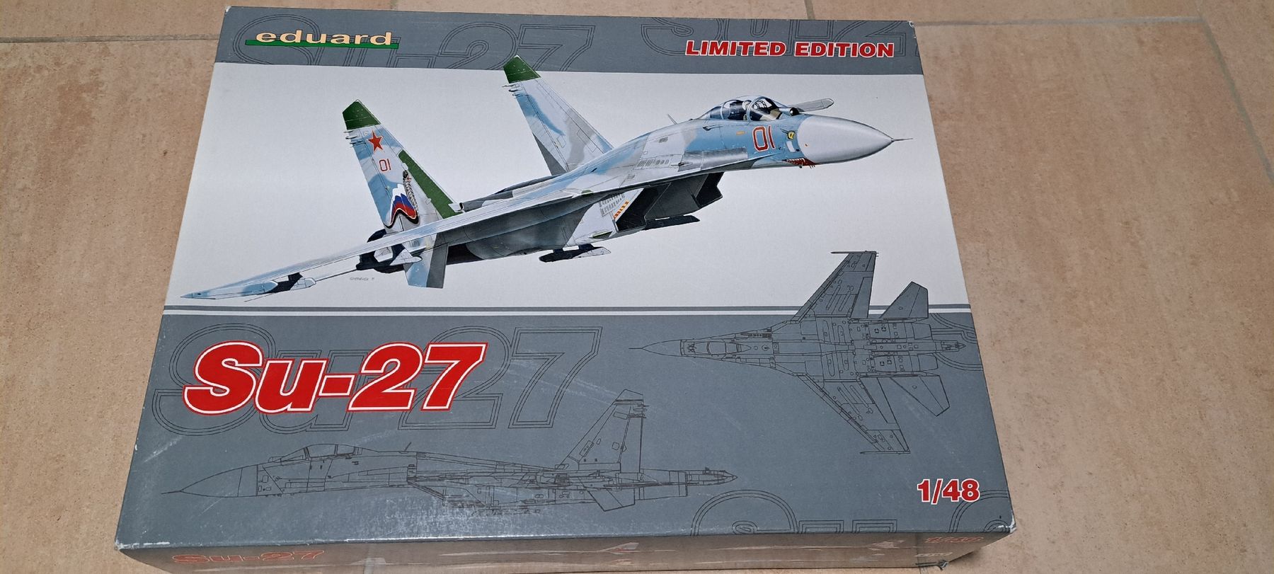 Su-27 Flanker Academy 1/48 (Neu (gemäss Beschreibung)) in Selzach für ...