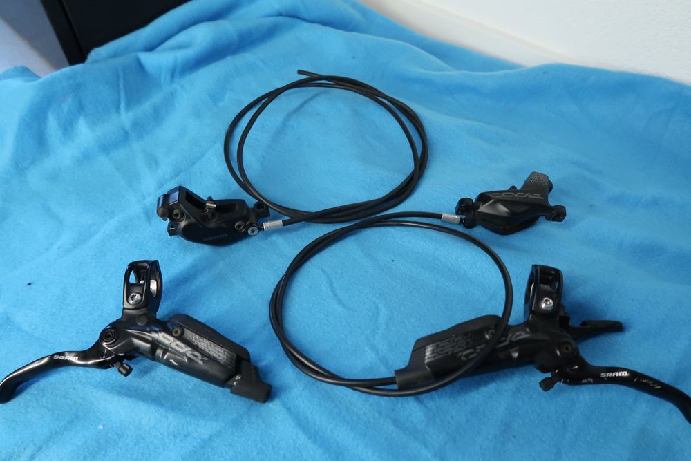 4-Kolben Scheibenbremse SRAM Code R Set Vorne + Hinten (Gebraucht) in ...