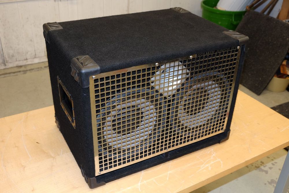 SWR Goliath JR III 2X10 Bass Box - gut erhalten (Gebraucht) in Basel ...