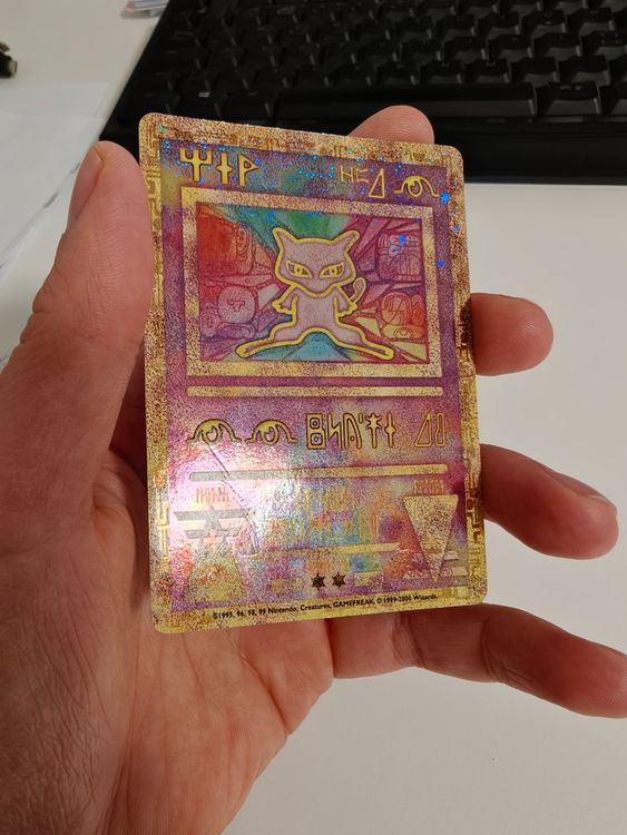 Pokemon 1999 Ancient Mew, lightly played, Swirl (Gebraucht) in Muhen ...