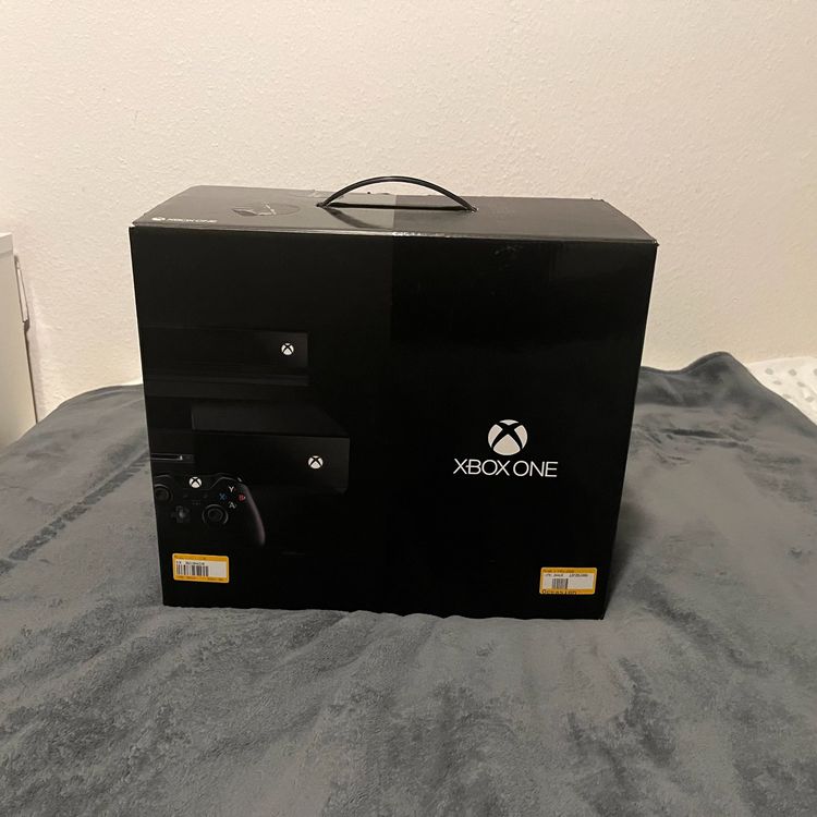 XBOX ONE 500GB mit Originalverpackung | Kaufen auf Ricardo