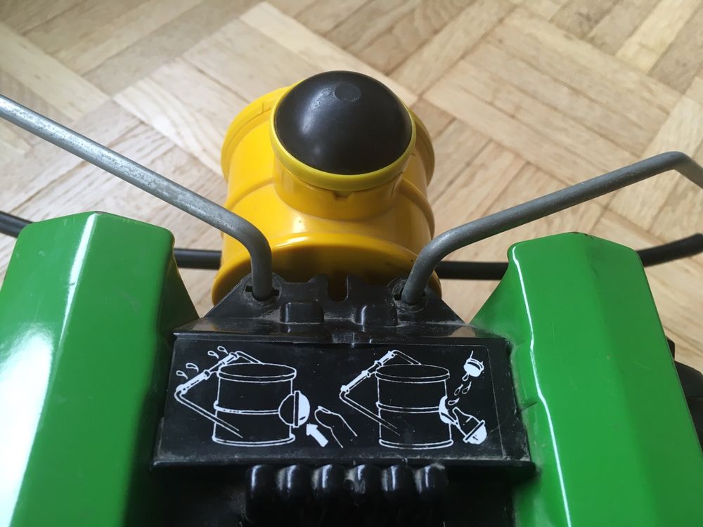 Tonka-Traktor, ca. 1975, «Farm Sprayer», Pumpe funktioniert (Gebraucht ...