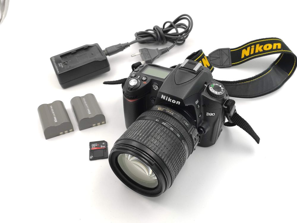 Nikon D90 Kamera + Zubehör, Top Zustand! | Acheter sur Ricardo
