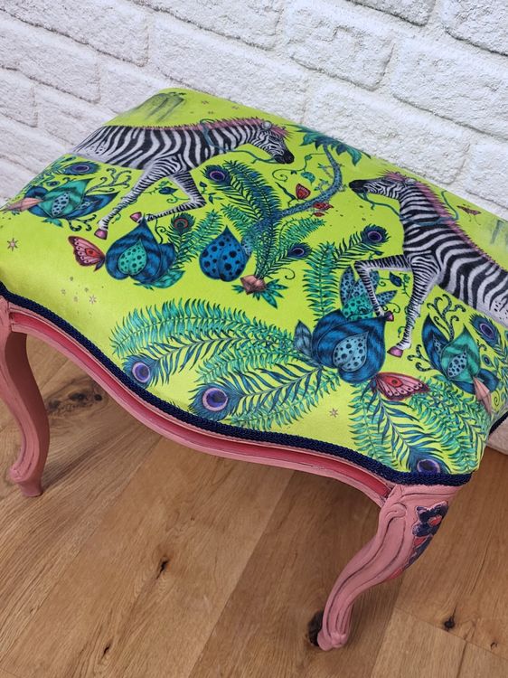 Neu gepolsterter Hocker antik Echtholz Emma Shipley Samt (Neu (gemäss ...