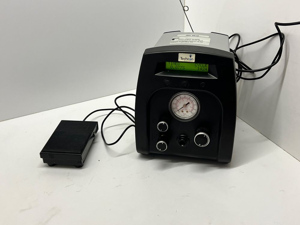 TECHCON SYSTEM TS250 Digital Dispensing System (Gebraucht) in ...