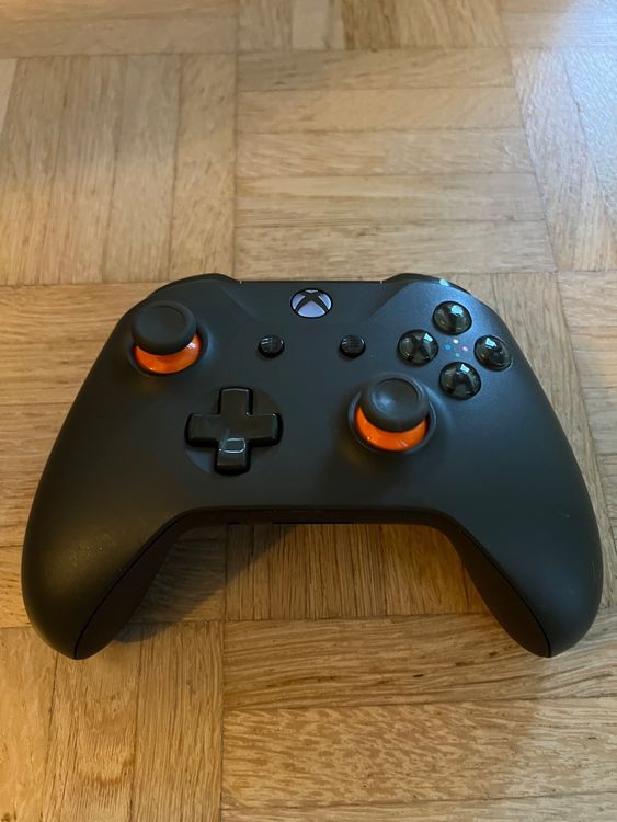 Original Xbox One Controller (Gebraucht) in Zürich für CHF 20 – mit ...