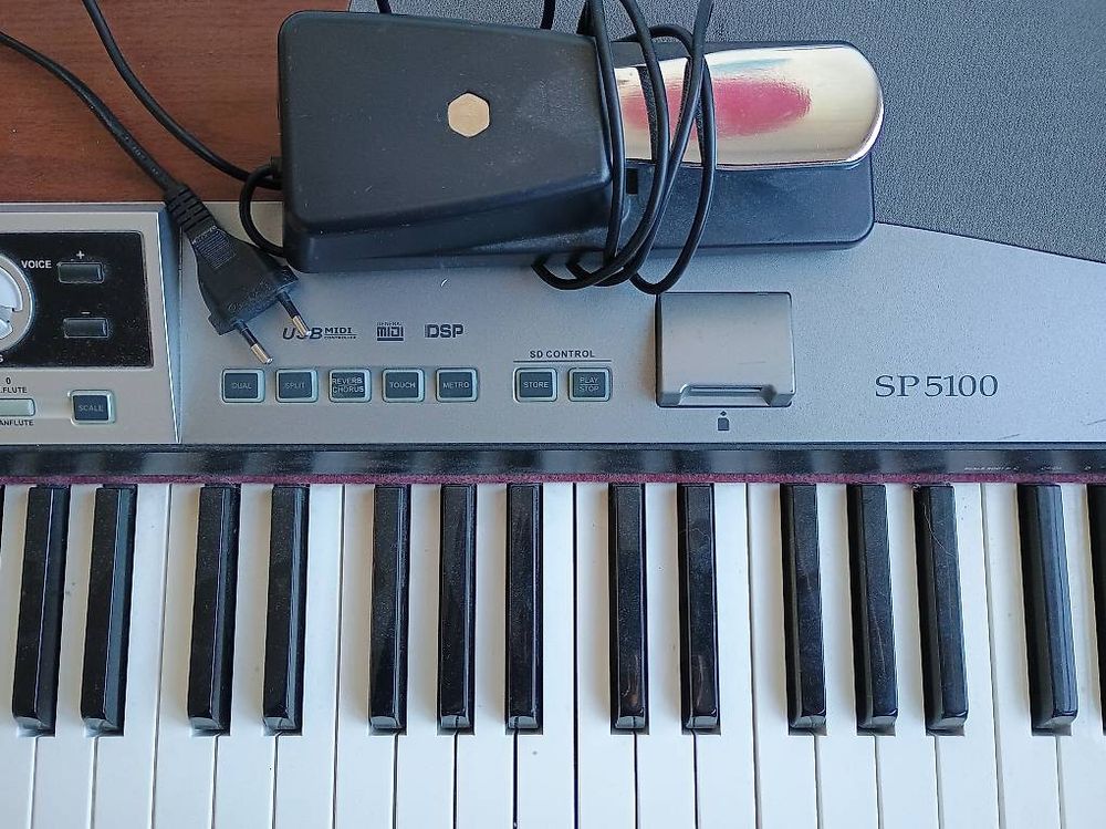 Keyboard zu verkaufen (Gebraucht) in Hendschiken für CHF 5 – nur ...