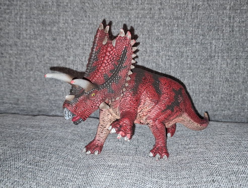 Schleich Dino (Gebraucht) in Reichenburg für CHF 2 – nur Abholung auf ...