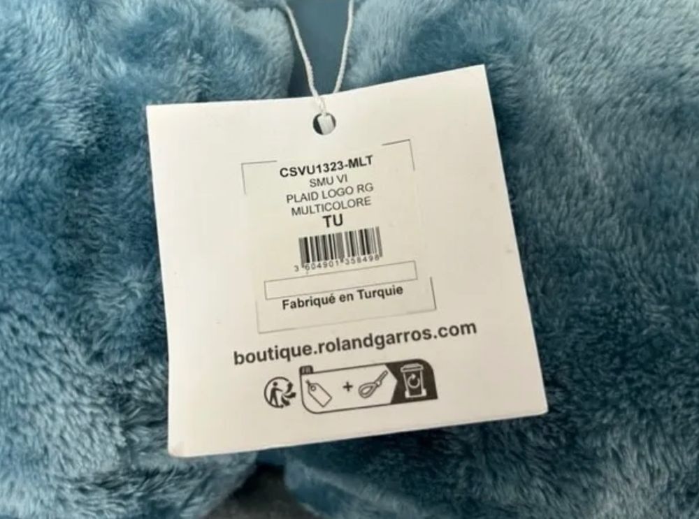 ROLAND GARROS 2023 VIP PLAID CARRÉ BLANC | Kaufen auf Ricardo