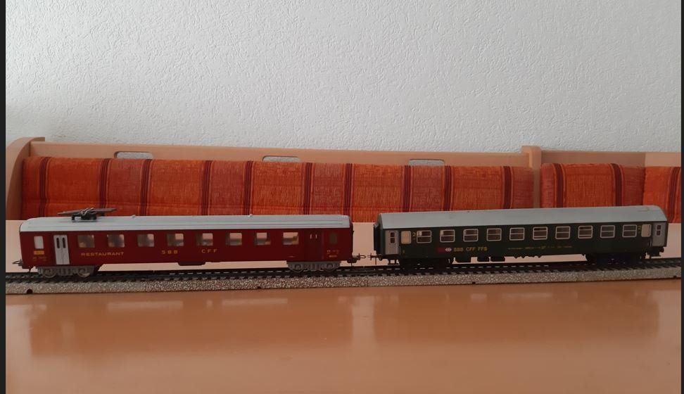 H0 WS Speisewagen (Lima) & H0 WS Seitengangwagen (PIKO) | Acheter sur Ricardo