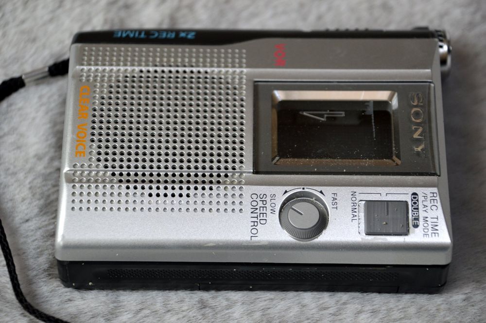 Walkman Sony TCM-200DV 2 x Rec Time (Gebraucht) in Collonges für CHF 44 ...