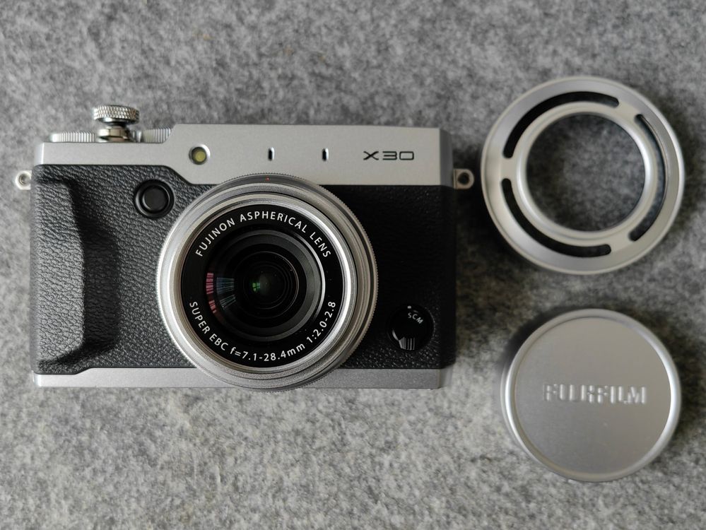 Fujifilm X30 silver 28-112mm Lens (Gebraucht) in Weiningen ZH für CHF ...