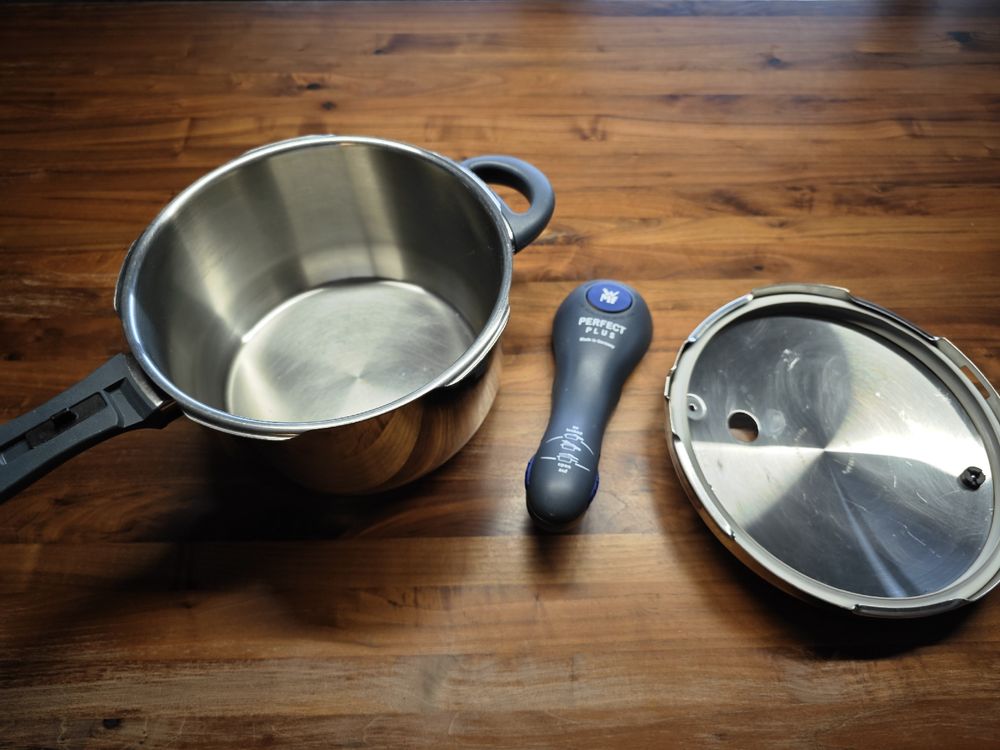 Schnellkochtopf Perfect Plus Edelstahl mit Anleitung (Gebraucht) in Egerkingen für CHF 28 – mit ...