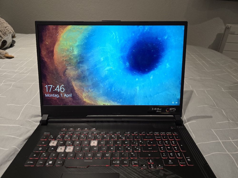 Gaming Laptop ASUS ROG Strix G712-EVO10T / Jahr 2020 | Kaufen auf Ricardo