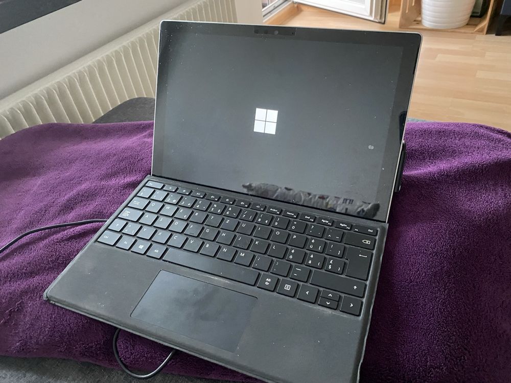 Microsoft Surface Pro 1796 (Gebraucht) in Birsfelden für CHF 99 – mit ...