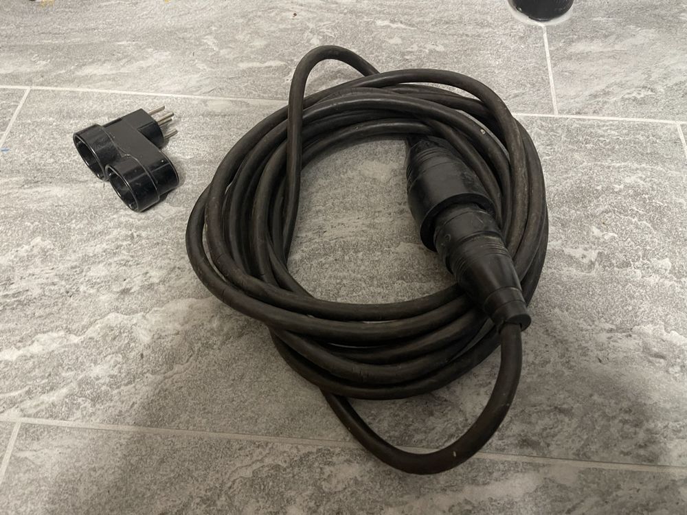 380 Kabel mit 380 Doppelstecker | Kaufen auf Ricardo