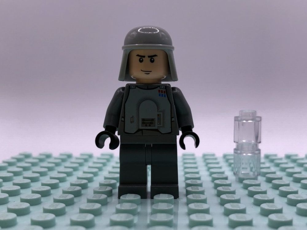 Lego Star Wars Minifigure Imperial Officer Smirk sw0261 (Neu (gemäss ...