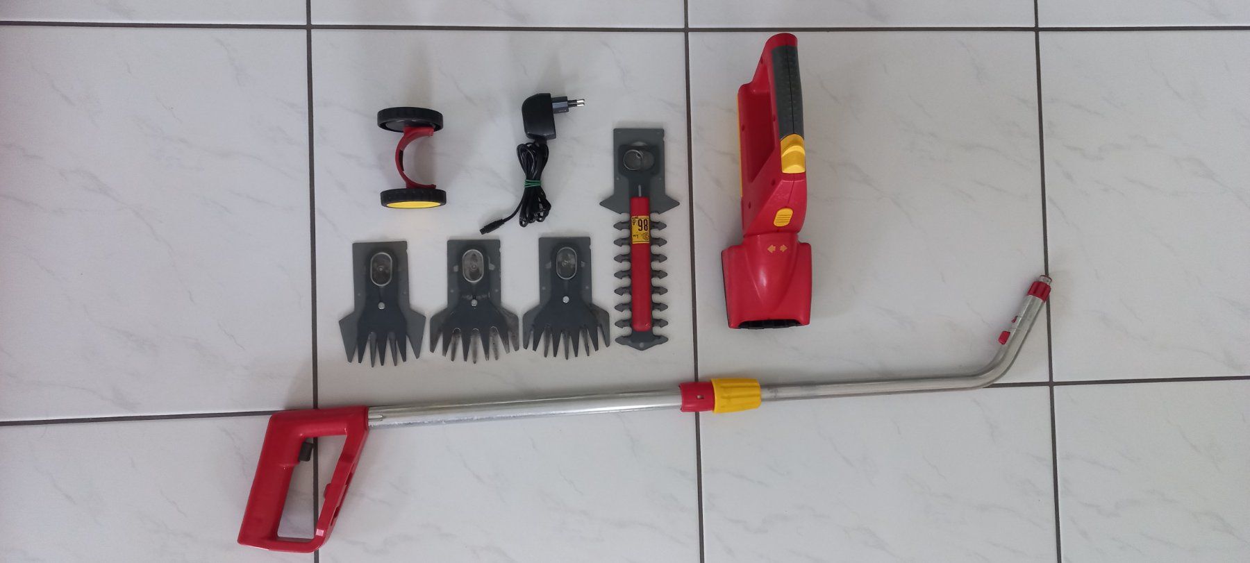 Wolf Akku-Rasenschere Accu 100 Li-Ion Power rot (Gebraucht) in Meggen ...