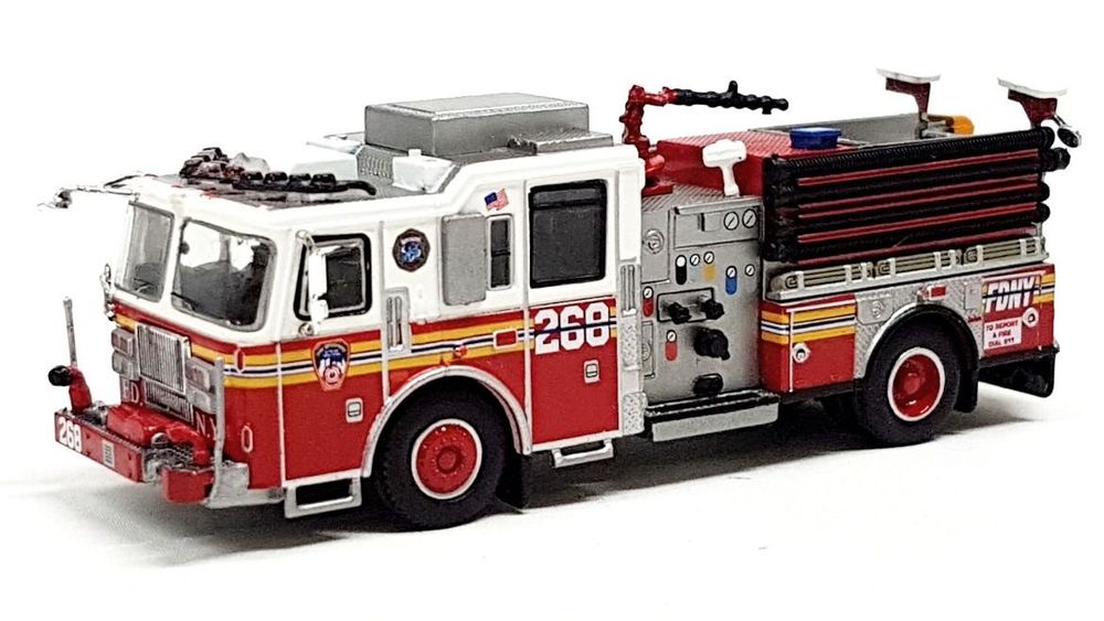 1:87 Seagrave Marauder II, FDNY - Queens, Engine 268 (Rockaw (Neuf avec ...